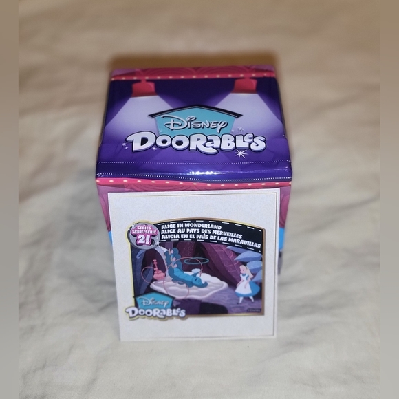 Disney | Toys | Disney Doorables Movie Moments Alice In Wonderland ...